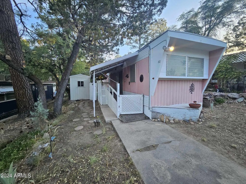 700 White Spar Road (unit 22), Prescott Property Listing: MLS® #6960487