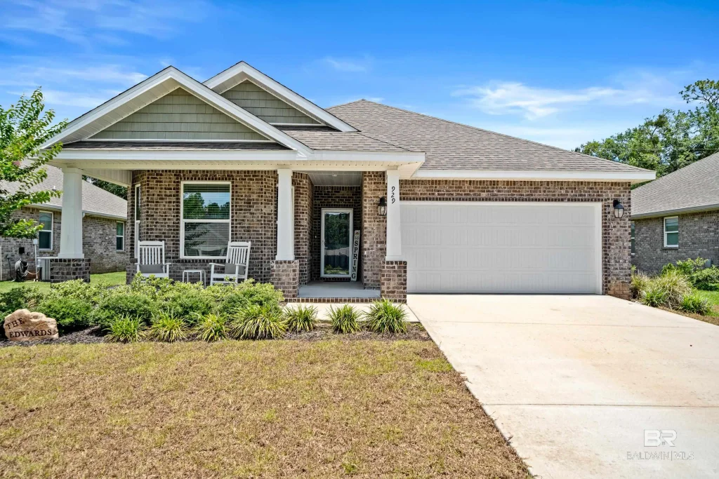 3 Bed 2.00 Bath Home in Ledgewick, Foley - For Sale $335500