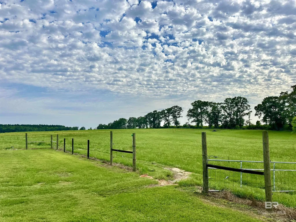 4 Bed 3.00 Bath Home in Range, Range - For Sale $425000