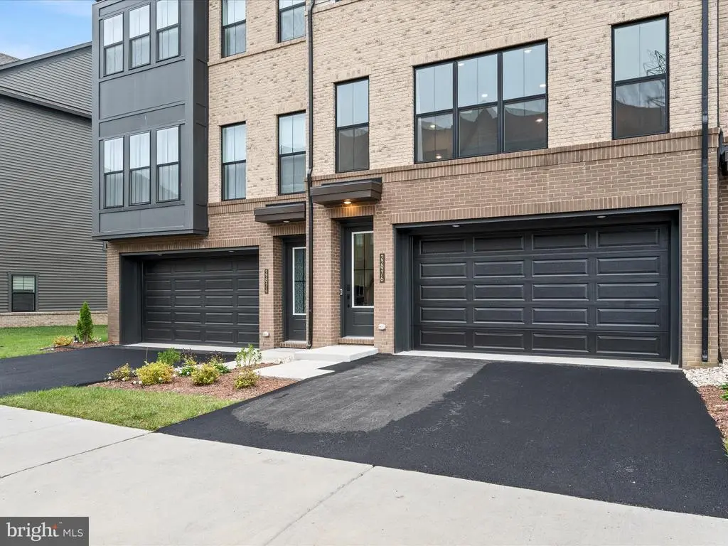 Property for sale at 22976 Copper Tree Ter, ASHBURN, VAProperty Listing ...