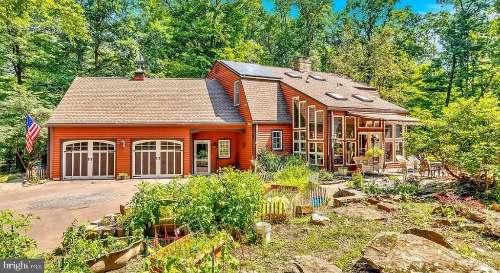 8132 Covered Bridge Rd, QUAKERTOWN, PA Property Listing: MLS® #PABU2112532