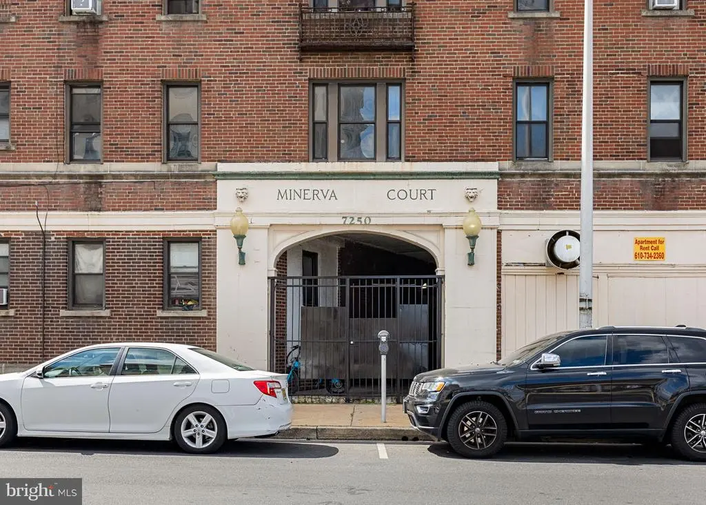 7250 Chestnut Street #c--302, Upper Darby Property Listing: MLS® # ...