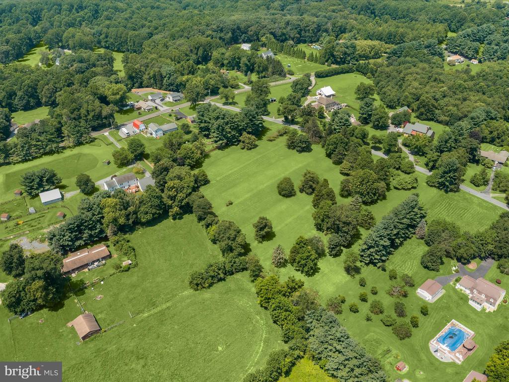 18389 New Cut Rd, Mount Airy Property Listing: MLS® #MDHW2057460