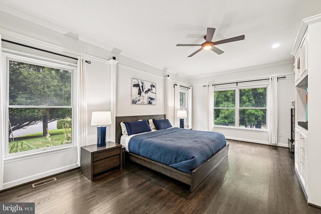 2 Hurlingham Ct, Pikesville Property Listing: MLS® #MDBC2133866