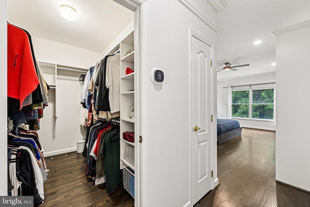 2 Hurlingham Ct, Pikesville Property Listing: MLS® #MDBC2133866