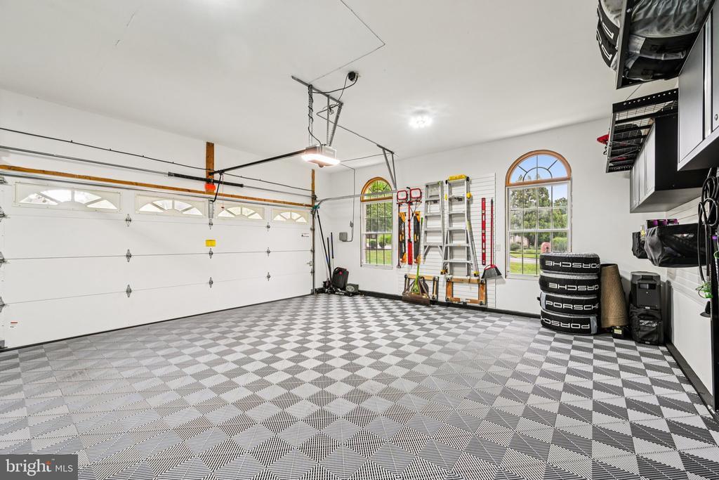 2 Hurlingham Ct, Pikesville Property Listing: MLS® #MDBC2133866