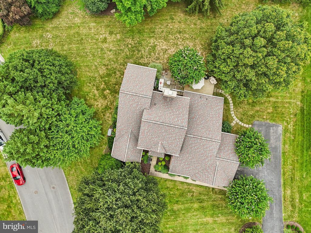 2 Hurlingham Ct, Pikesville Property Listing: MLS® #MDBC2133866