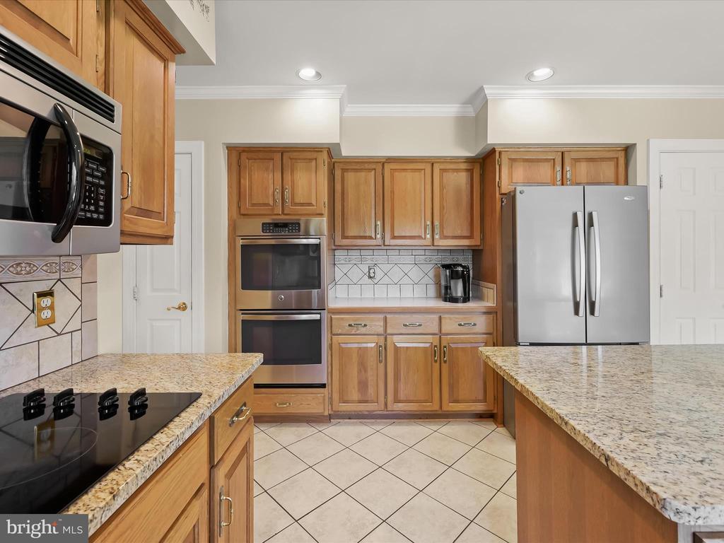 17580 Hardy Rd, Mount Airy Property Listing: MLS® #MDHW2055532