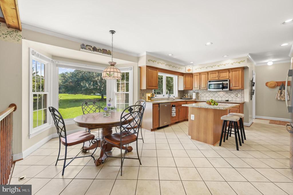 17580 Hardy Rd, Mount Airy Property Listing: MLS® #MDHW2055532