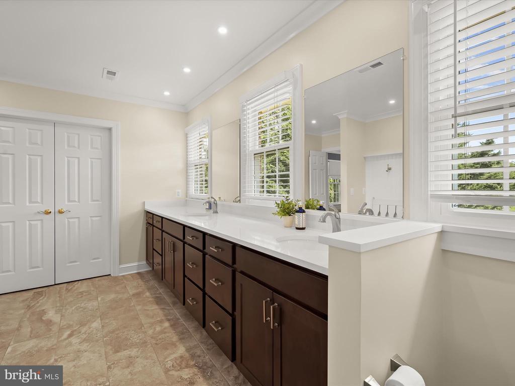 17580 Hardy Rd, Mount Airy Property Listing: MLS® #MDHW2055532