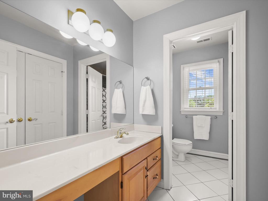 17580 Hardy Rd, Mount Airy Property Listing: MLS® #MDHW2055532