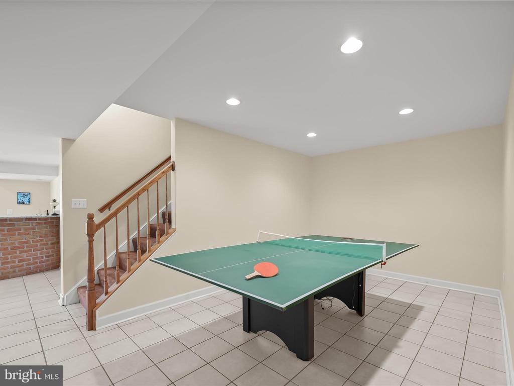 17580 Hardy Rd, Mount Airy Property Listing: MLS® #MDHW2055532