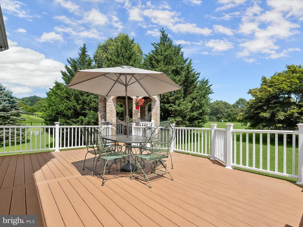 17580 Hardy Rd, Mount Airy Property Listing: MLS® #MDHW2055532