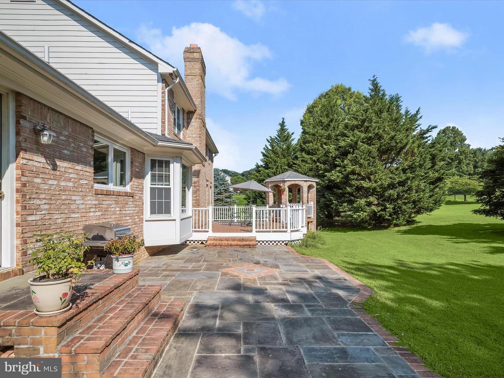 17580 Hardy Rd, Mount Airy Property Listing: MLS® #MDHW2055532