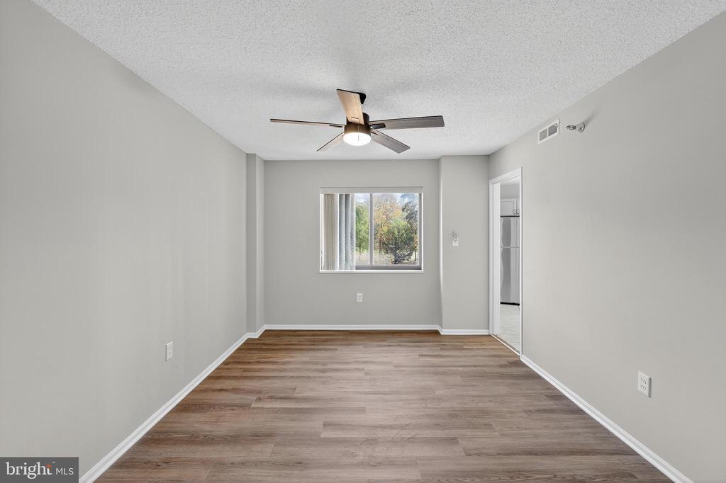 15101 Interlachen Dr #1-326, Silver Spring Property Listing: MLS® # ...