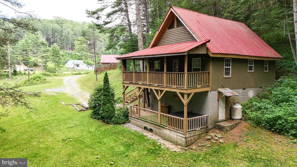 3259 Potomac Highlands Trl, DUNMORE WV | DUNMORE Cabin Homes For Sale