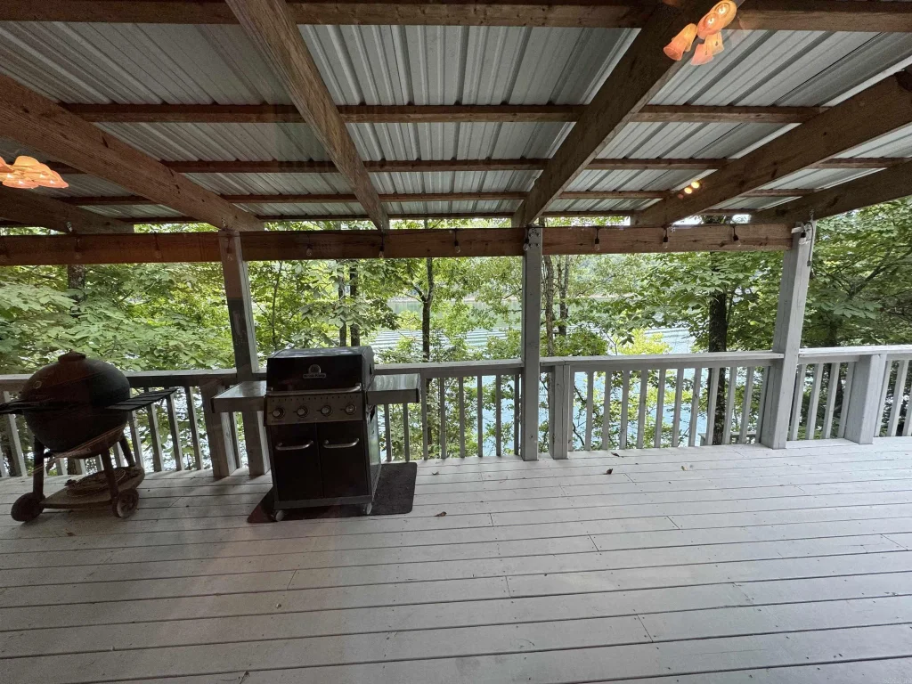 530 Weldon Road, Edgemont Property Listing: MLS® #25030664