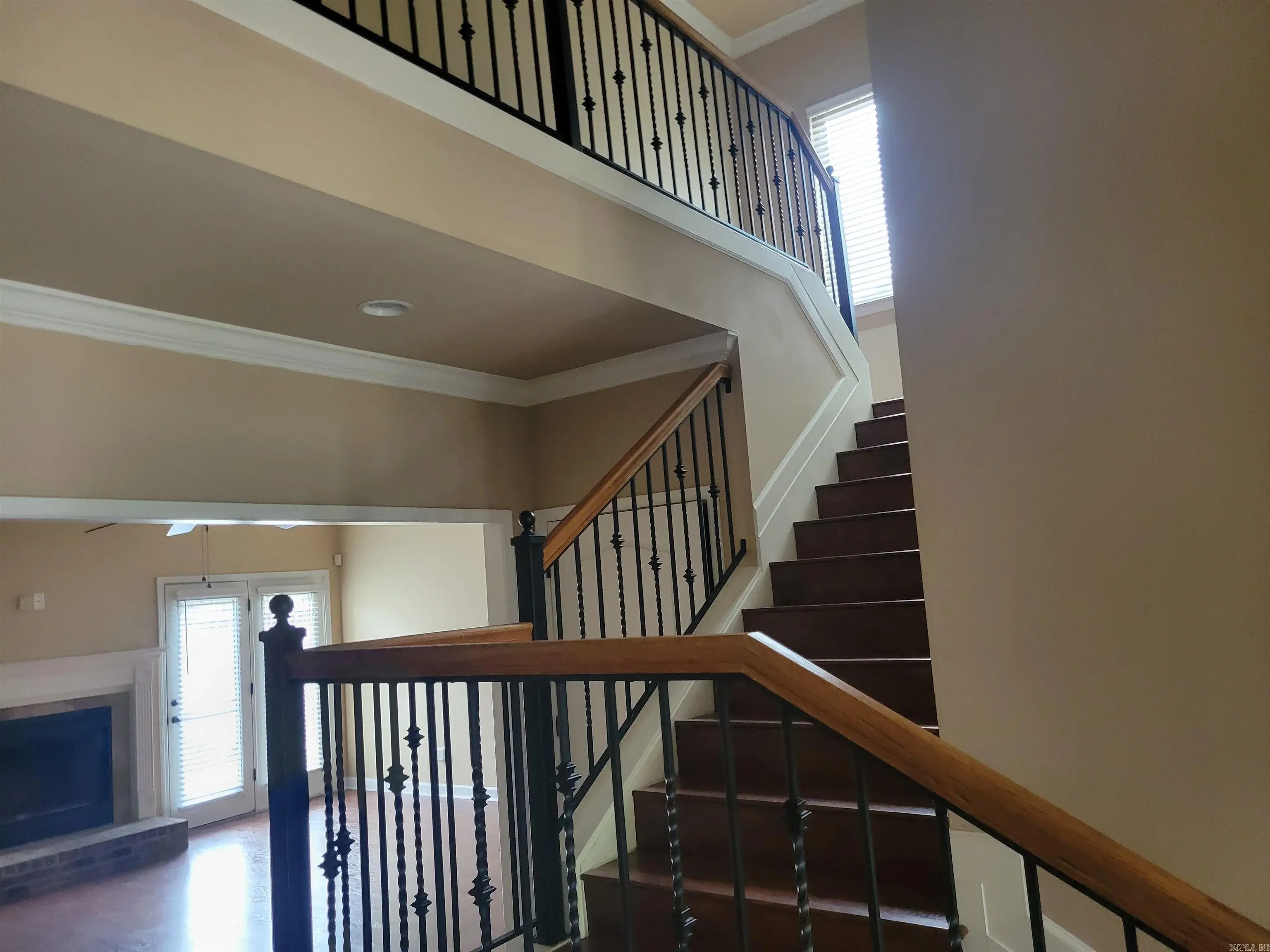 8010 Worth Avenue, Benton Property Listing: MLS® #25040099