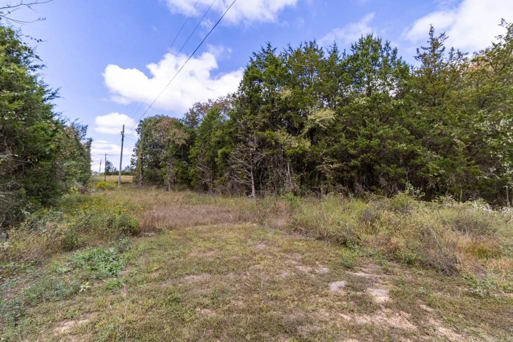 527 Thompson Bay Road, New Blaine Property Listing: MLS® #25040990