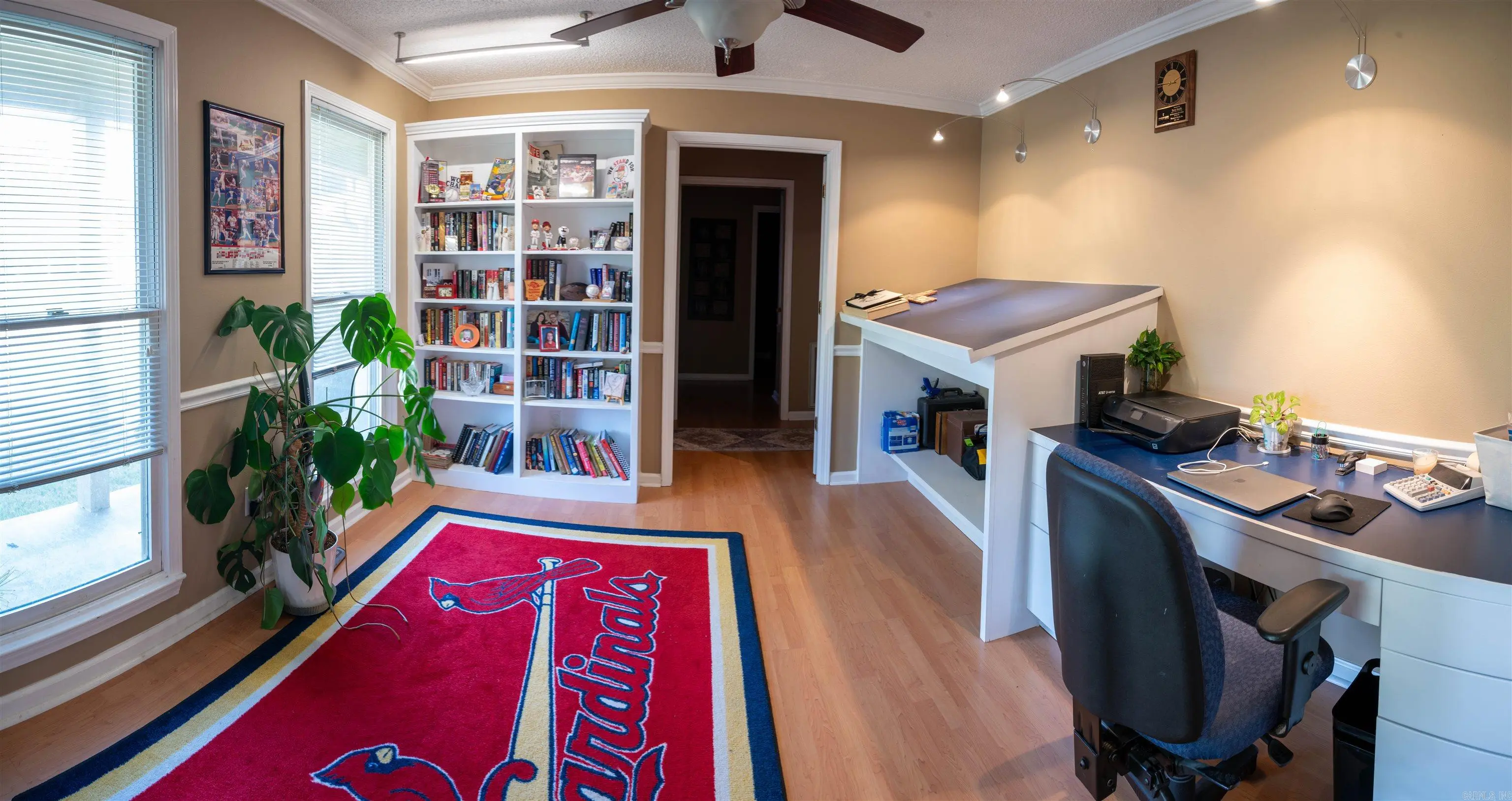 1503 Hawkwood Drive, Sherwood Property Listing: MLS® #25042809