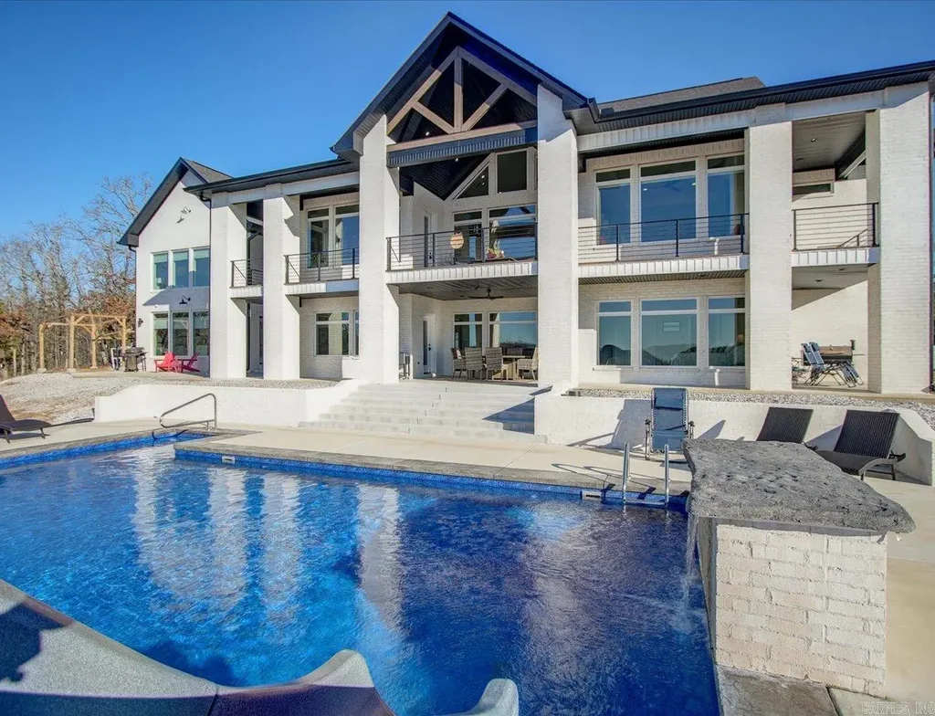 255 Falcon Ridge Trl, Hot Springs Village Property Listing: MLS® #25049706