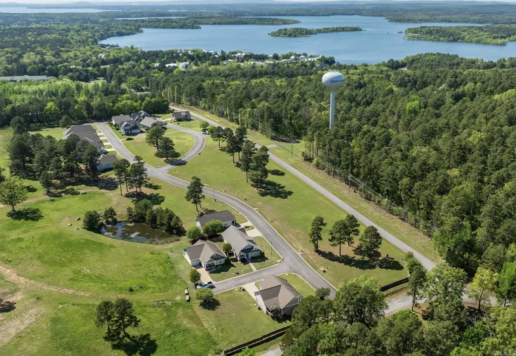 101 Cottage Loop, Heber Springs Property Listing: MLS® #25049900