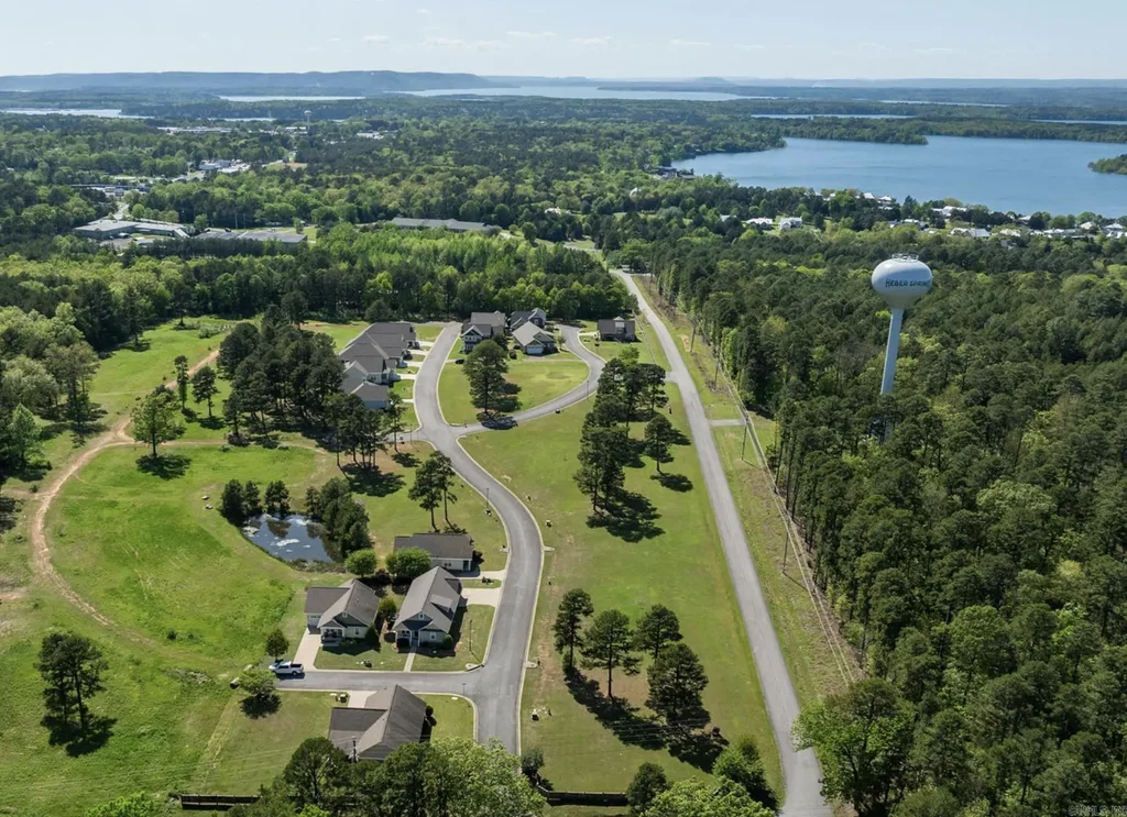 101 Cottage Loop, Heber Springs Property Listing: MLS® #25049900