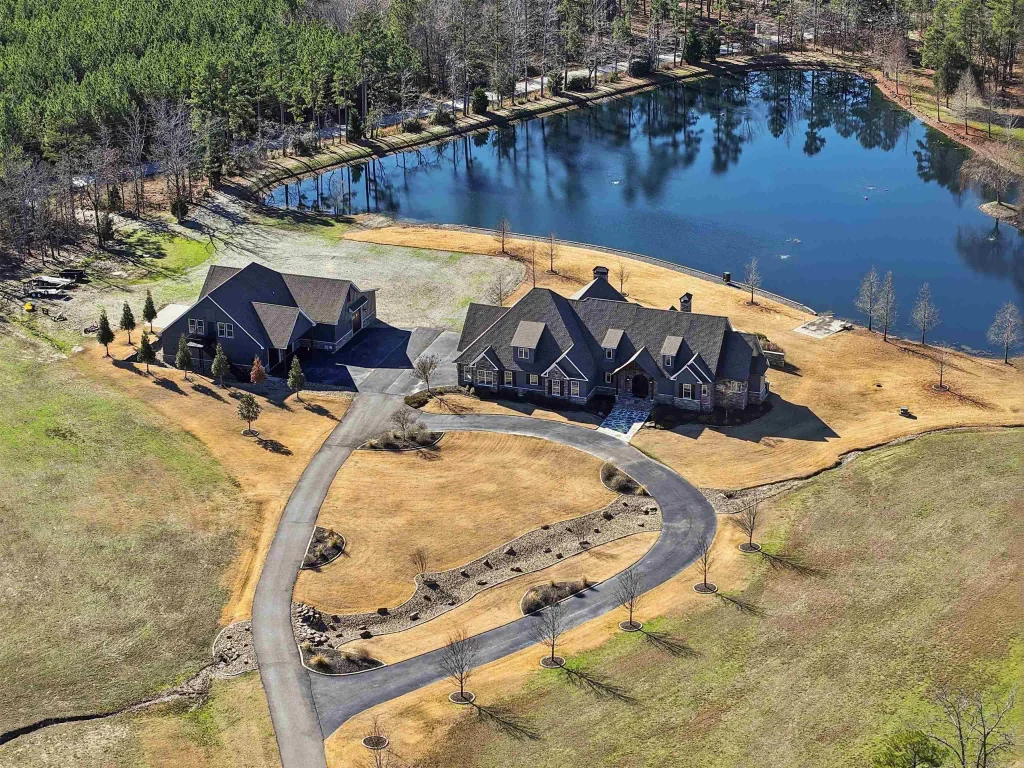 20597 Bellvue Drive, Little Rock Property Listing: MLS® #26000150