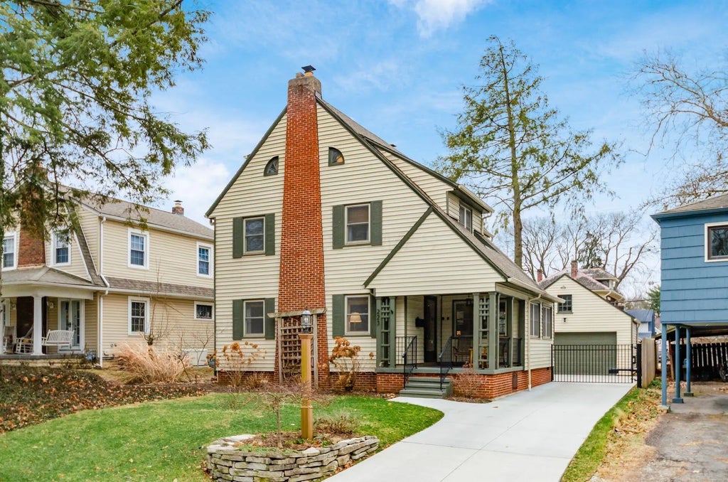 223 W Dunedin Road, Columbus Property Listing: MLS® #226001016