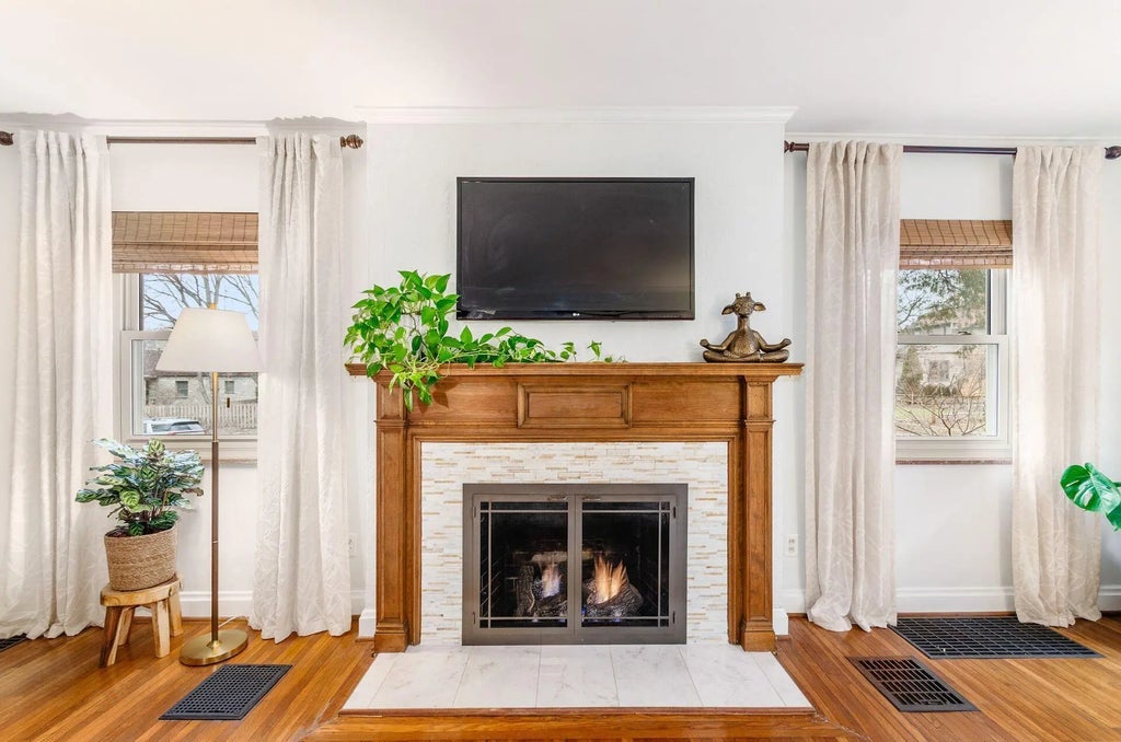 223 W Dunedin Road, Columbus Property Listing: MLS® #226001016