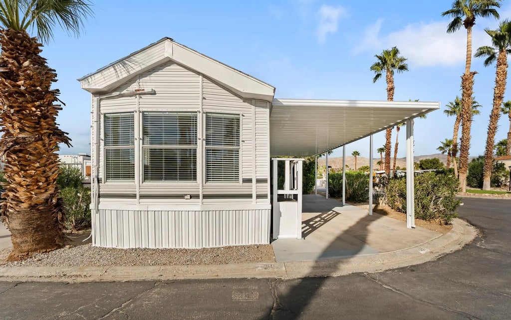 16400 Bubbling Wells, Desert Hot Springs Property Listing: MLS® #219140248