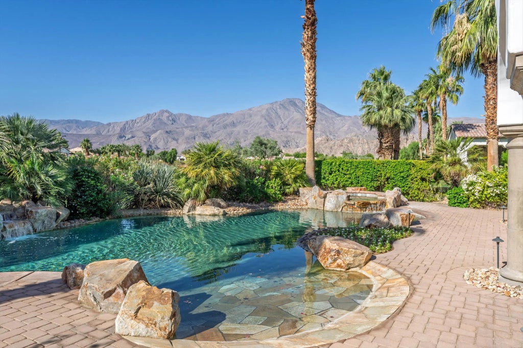 58170 Aracena, La Quinta Property Listing: MLS® #219140921