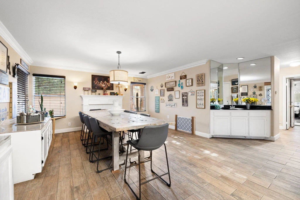 43470 Wild Rose Street, Indio Property Listing: MLS® #219141061