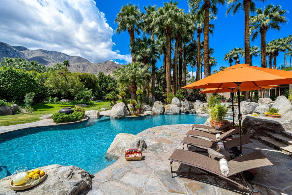 475 Via Las Palmas S, Palm Springs Property Listing: MLS® #219141511
