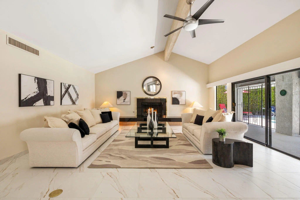 2082 Madrona Drive S, Palm Springs Property Listing: MLS® #219142031