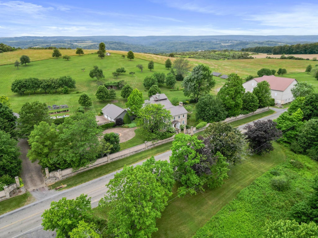 6563 Clearfield Glen Richey Hwy, Clearfield Property Listing: MLS® #05 ...