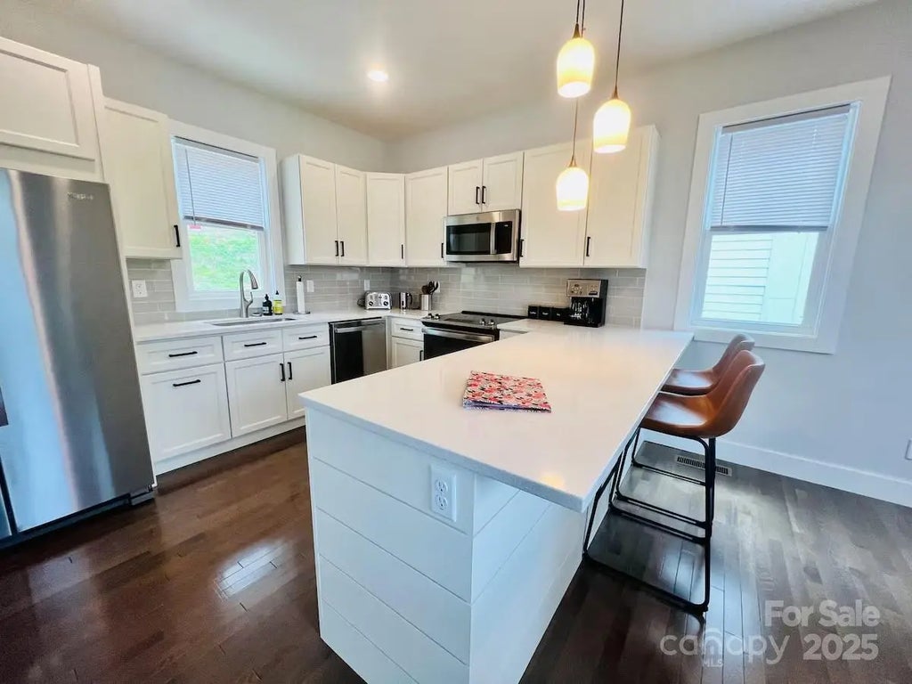 1061 Riverside Drive, Asheville Property Listing: MLS® #4330744