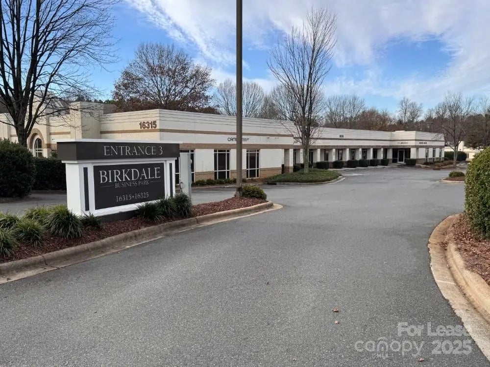 16315 Northcross Drive, Huntersville Property Listing: MLS® #4331005