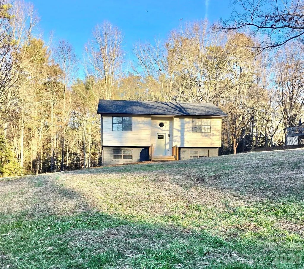 78 St. Charles Court, Hickory Property Listing: MLS® #4339851