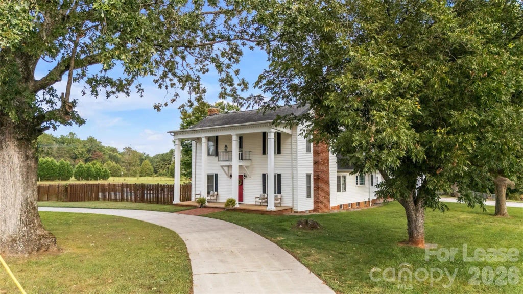 462 Mock Mill Road, Statesville Property Listing: MLS® #4340533