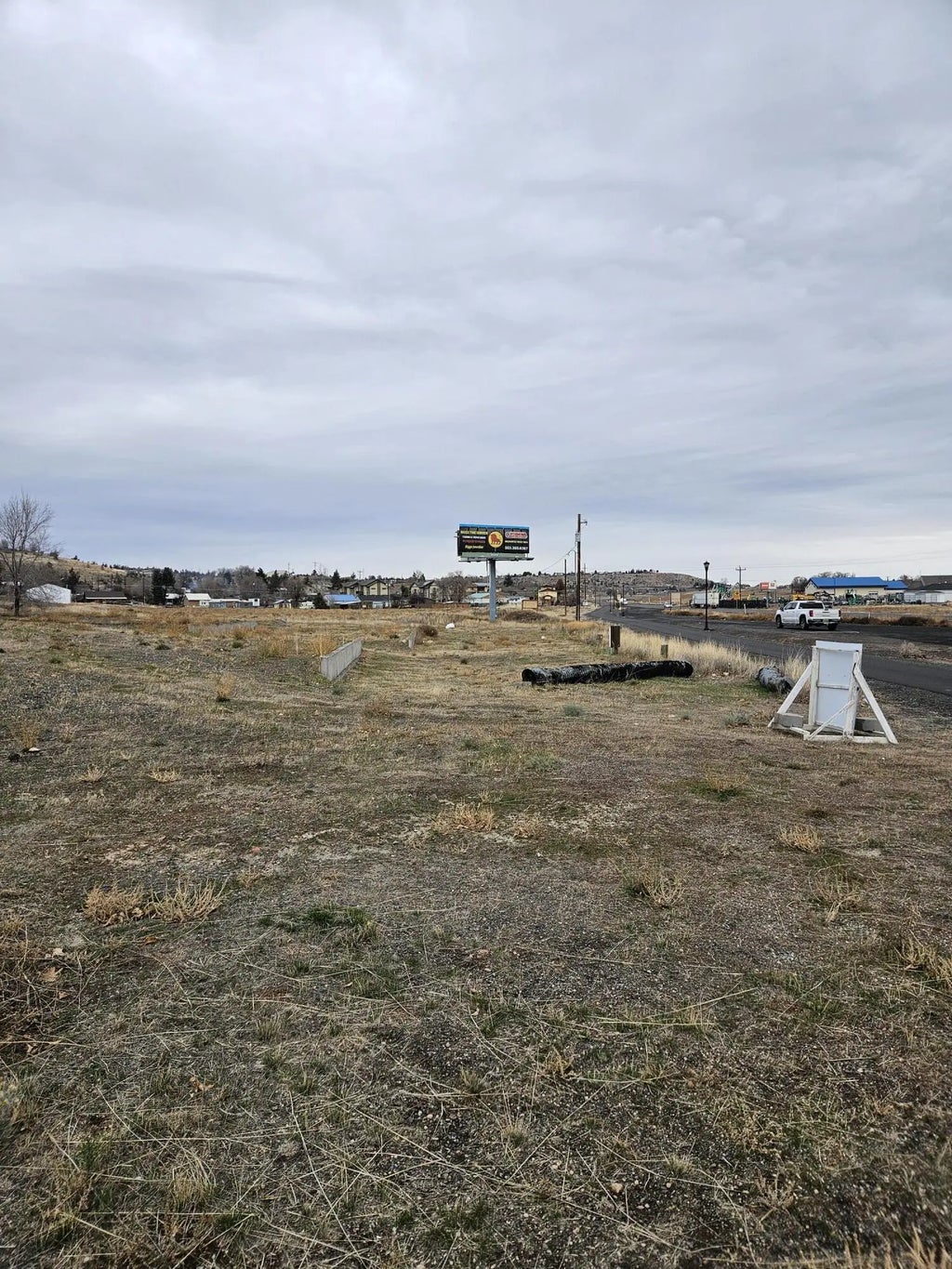 702 Ne Hwy 97, Madras Property Listing: MLS® #220212388