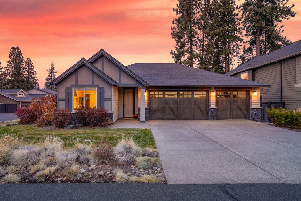 60414 Hedgewood Lane, Bend Property Listing: MLS® #220213116