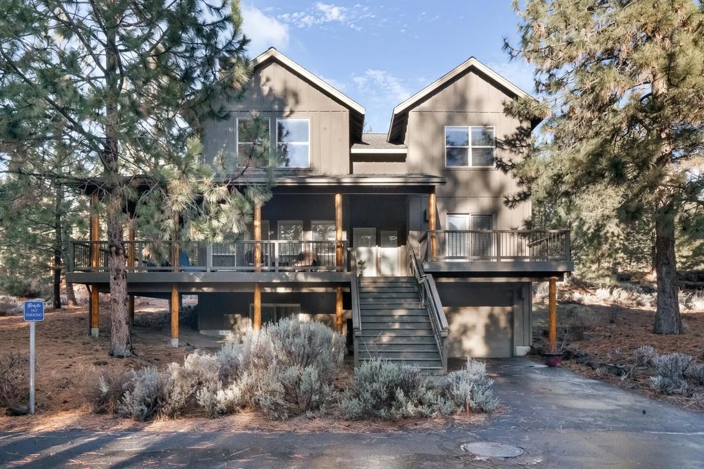 19672 Winter Wren Loop, Bend Property Listing: MLS® #220213161