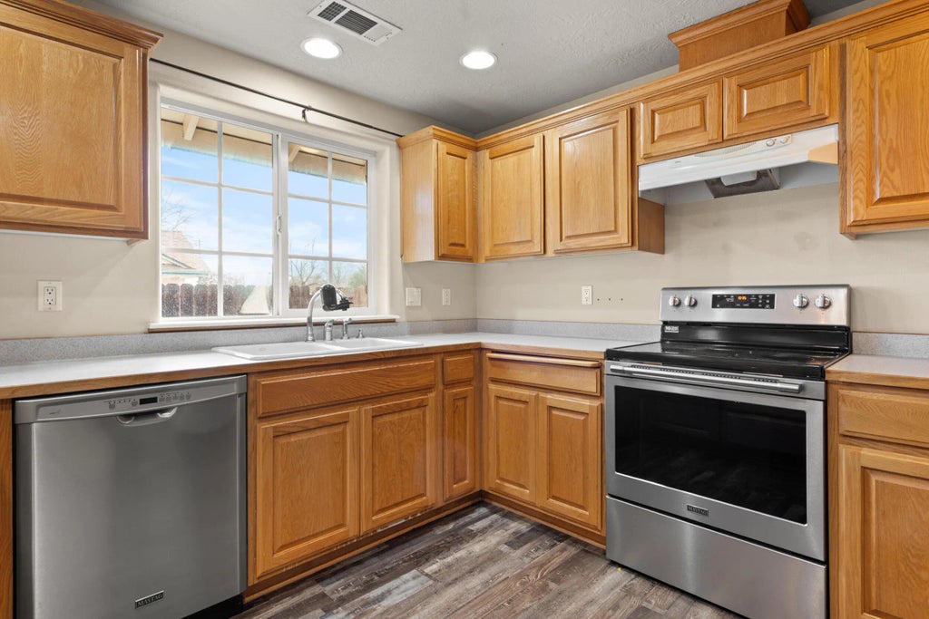 1481 George Tweed Boulevard, Grants Pass Property Listing: MLS® #220213208