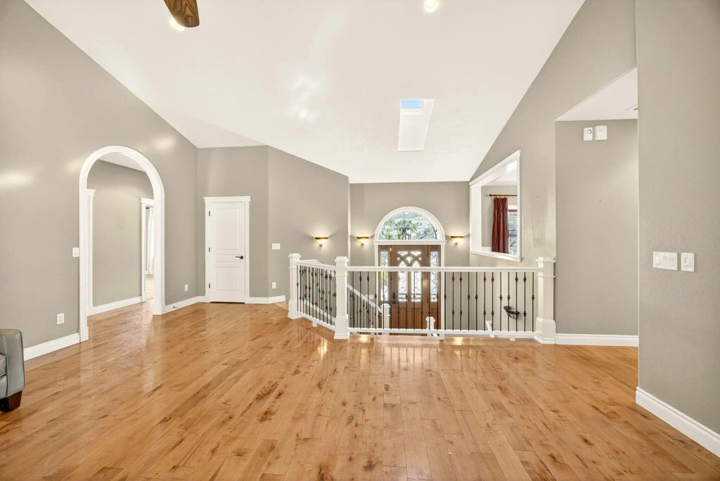 4642 Hathaway Drive, Medford Property Listing: MLS® #220213799