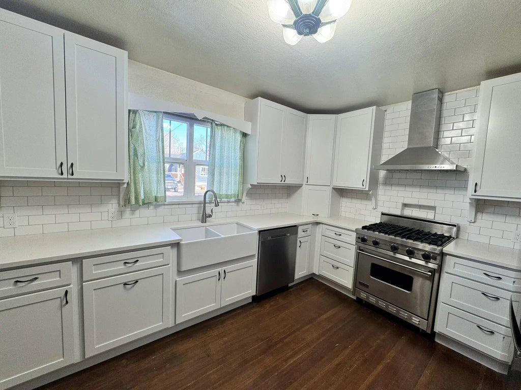 2318 Garden Avenue, Klamath Falls Property Listing: MLS® #220214148