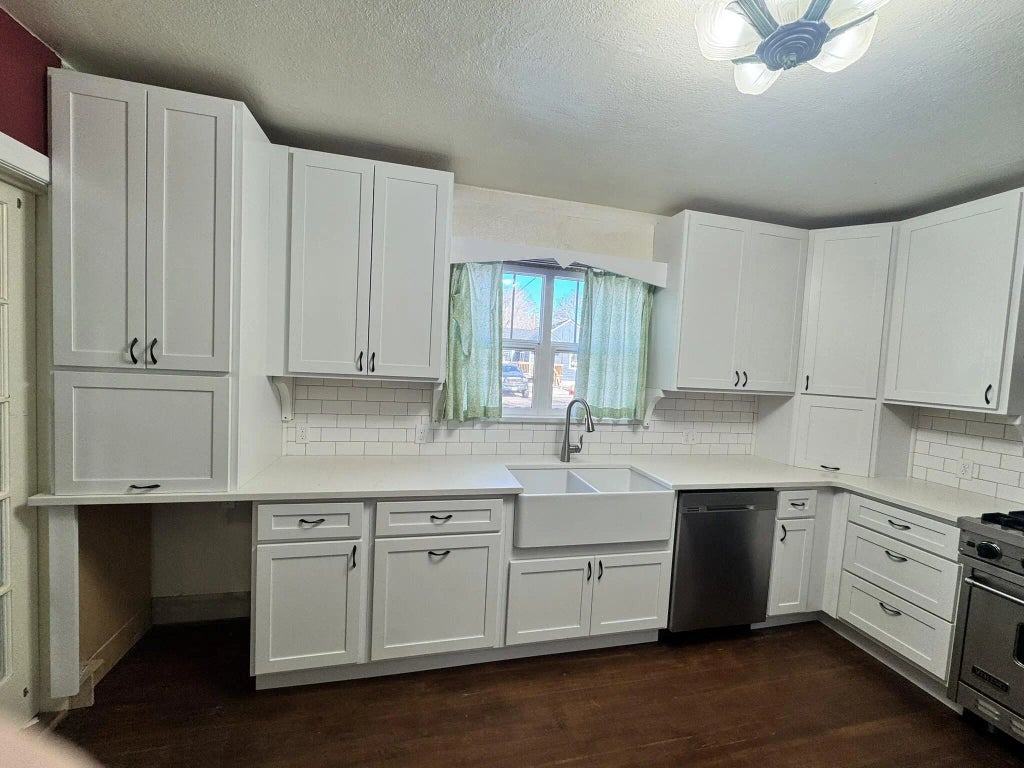 2318 Garden Avenue, Klamath Falls Property Listing: MLS® #220214148