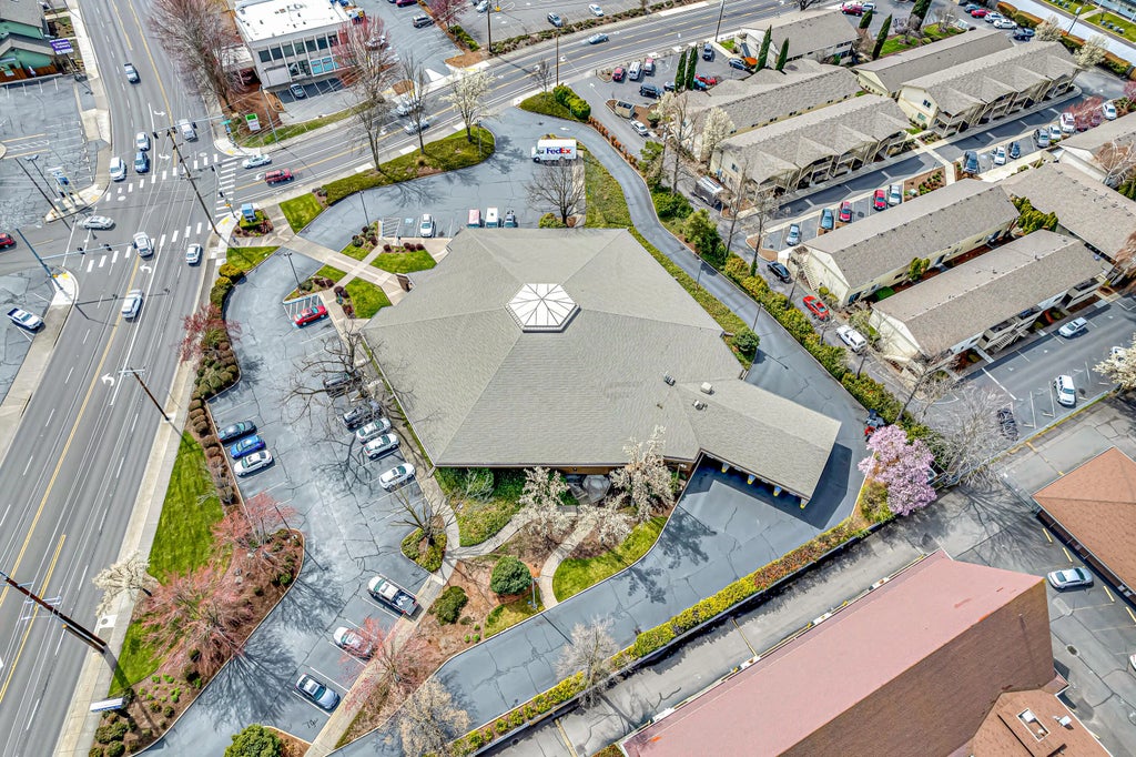 601 Crater Lake Avenue, Medford Property Listing: MLS® #220214212