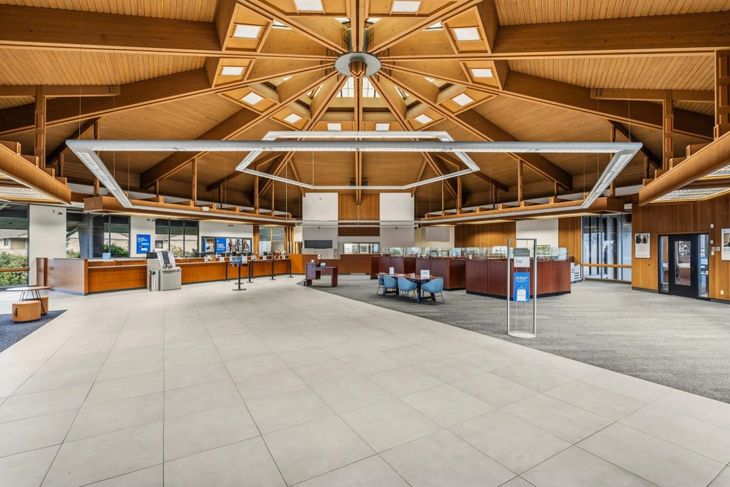 601 Crater Lake Avenue, Medford Property Listing: MLS® #220214212