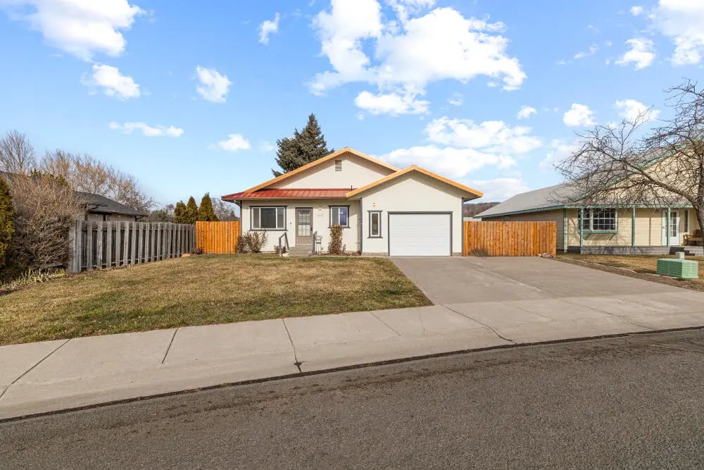 5485 Lockford Drive, Klamath Falls Property Listing: MLS® #220214254